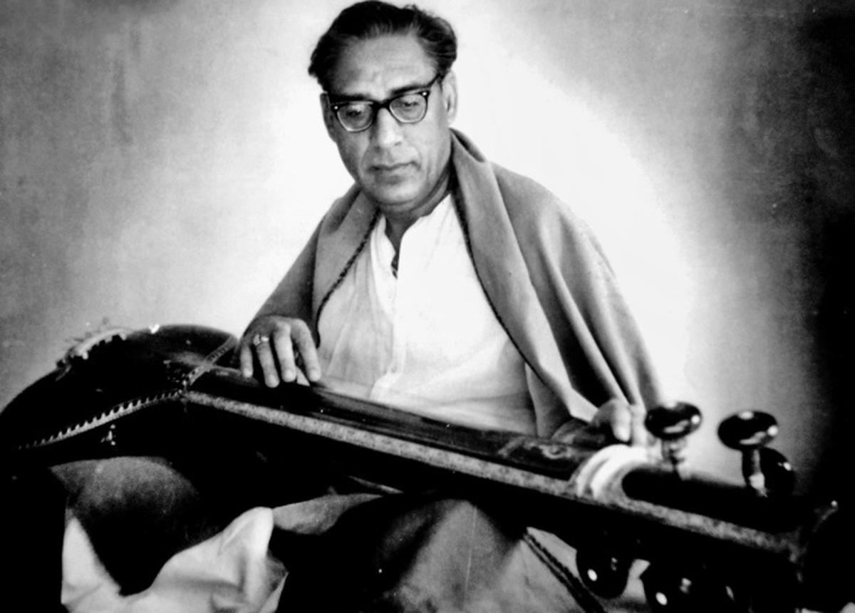 Ustad Amir Khan – A pathbreaking vocalist – Saptak Archives